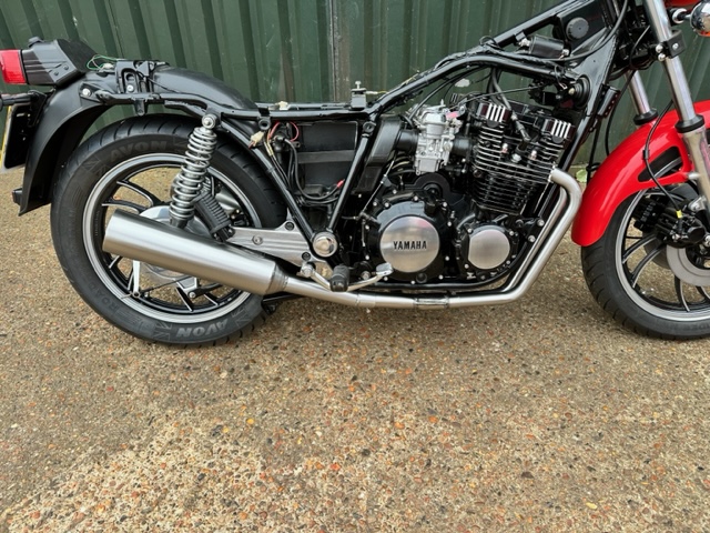 YAMAHA XJ650 SECA 4-2 ROAD LEGAL EXHAUST SYSTEM IN STAINLESS STEEL ...